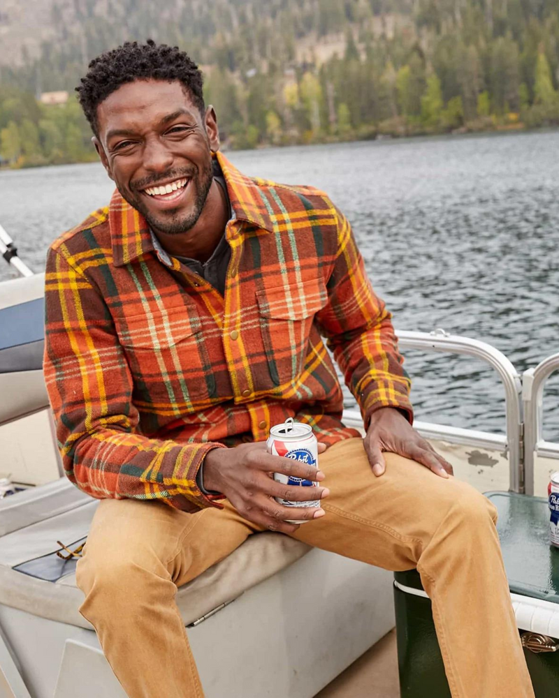 Vamos Outdoors - Clothing & Footwear for Outdoor Adventure Enthusiasts